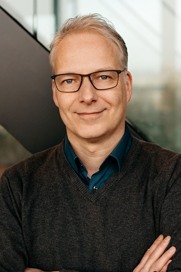 A Team Designed For You :: Connected Insight